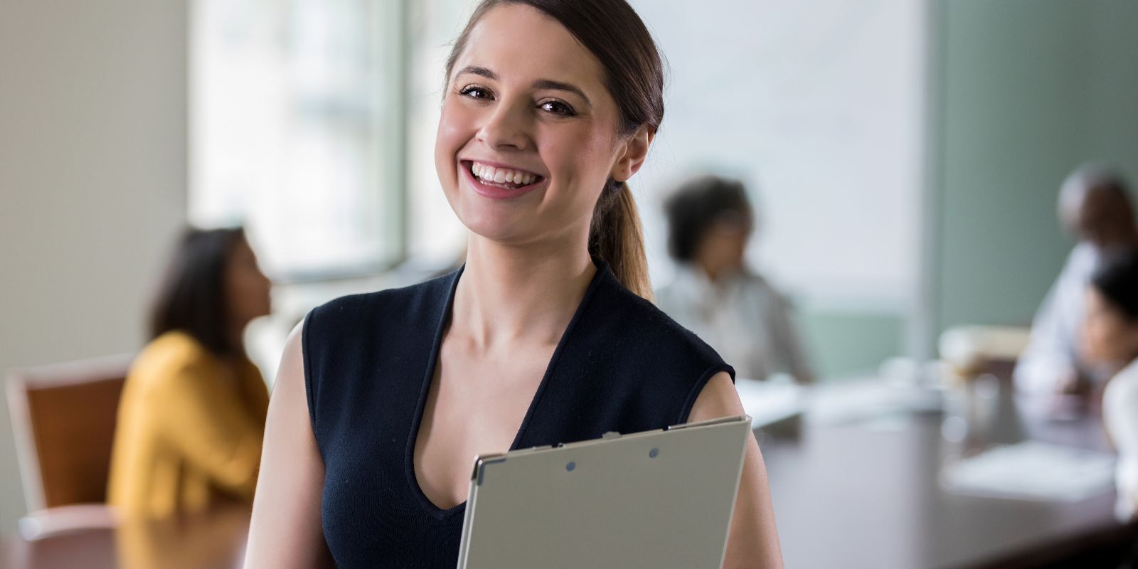 ¿Qué hace un auxiliar de crédito y cobranza?